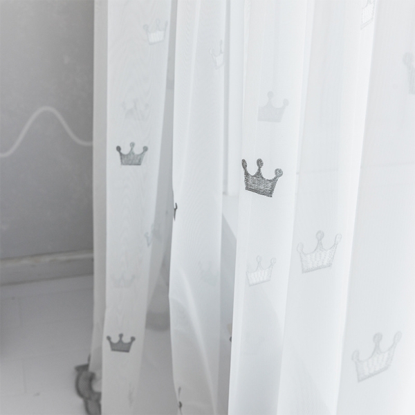 Embroidered voile curtain with grey crown pattern for children