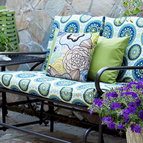 Outdoor Pillows with Modern Outdoor Art Flower Patterns